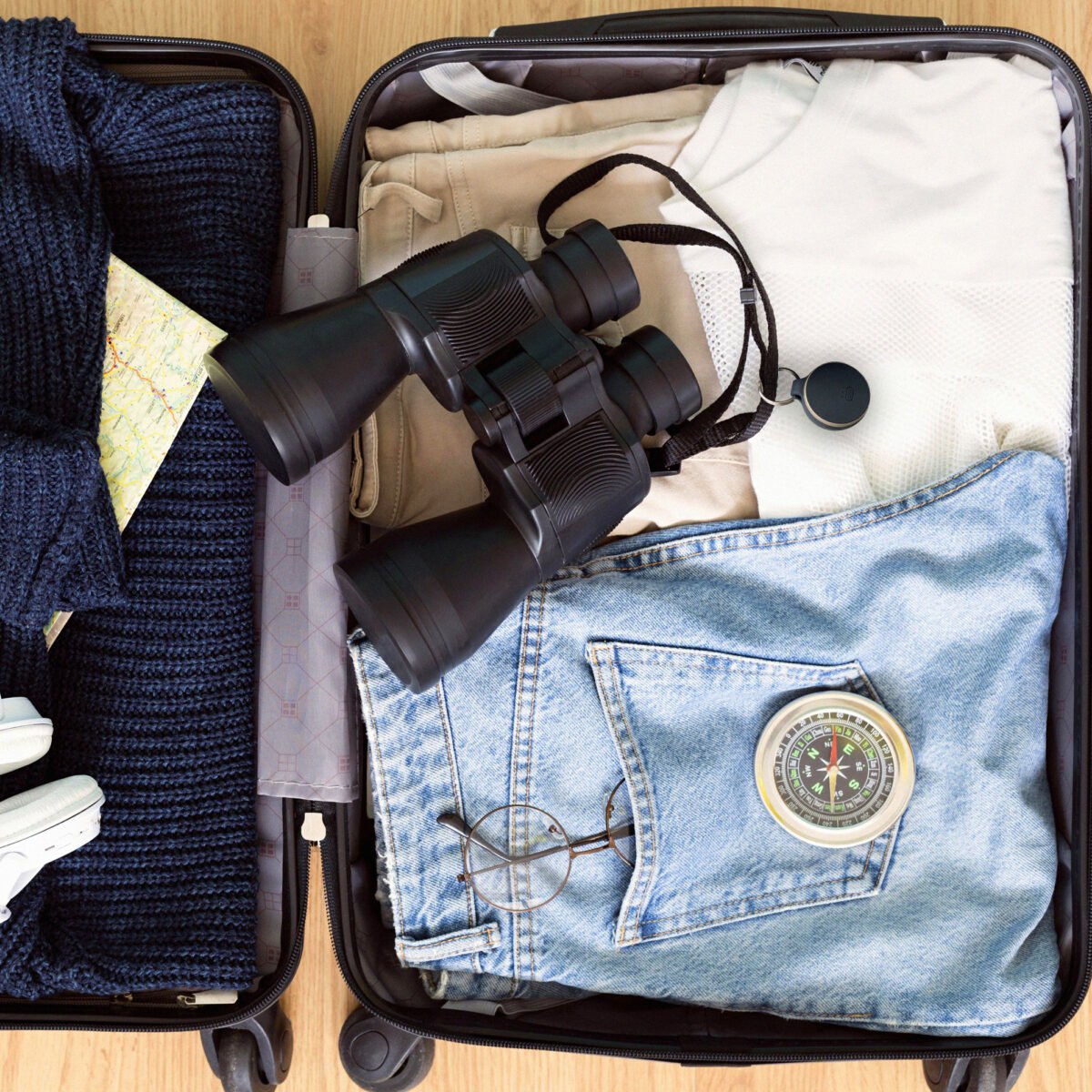 UNIVERSAL PLUS (4G) – Kids and Elderly – Canada’s Top GPS Trackers